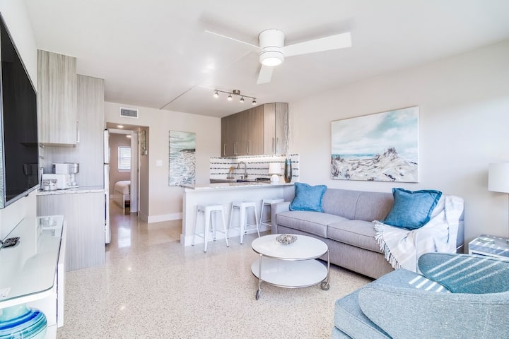 Modern & Beautiful 1br - Amazing Beach Access!- F - Cocoa Beach, FL
