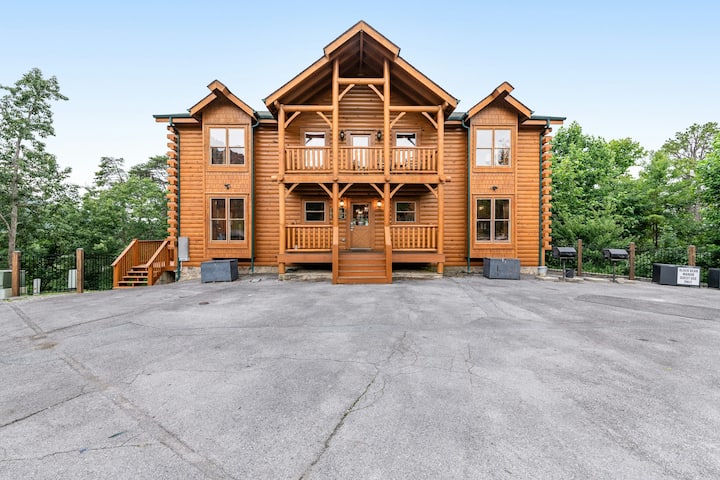 12br Mountainview Home 2/ Free Attraction Tickets - Tennessee