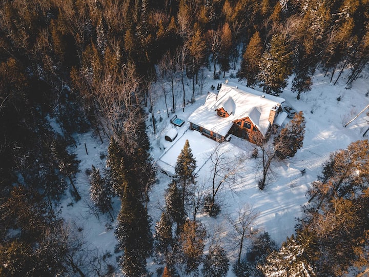 Chalet Silver Fox Au Lac Fiddler Avec Spa, Sauna E - Saint-Sauveur