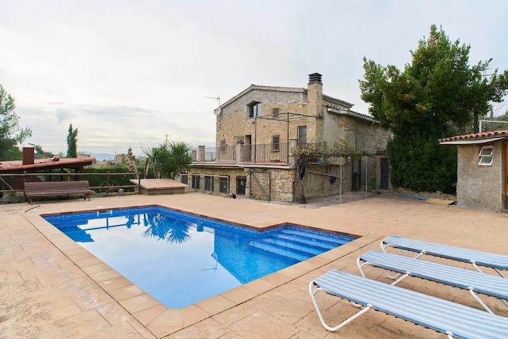 Villa With 2 Bedrooms In Castellbell I El Vilar, With Wonderful Mounta - Mura