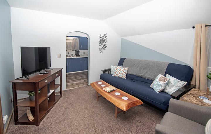 Th3-updated Apartment Downtown Munising, Walk To A - Munising, MI