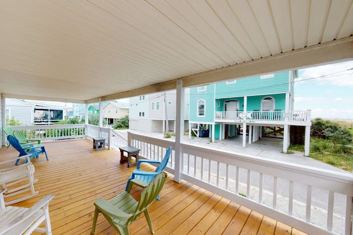 Cozy Cottage Vibes! Beachside, Huge Porch, Walk To Restaurants, Dogs Welcome - North Carolina