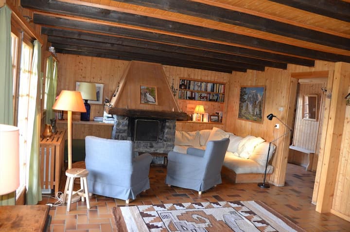 Outside : Flat On The Ground Floor And On The 1rst Floor Of A Chalet, For 8 Persons, Access From The - Canton of Valais