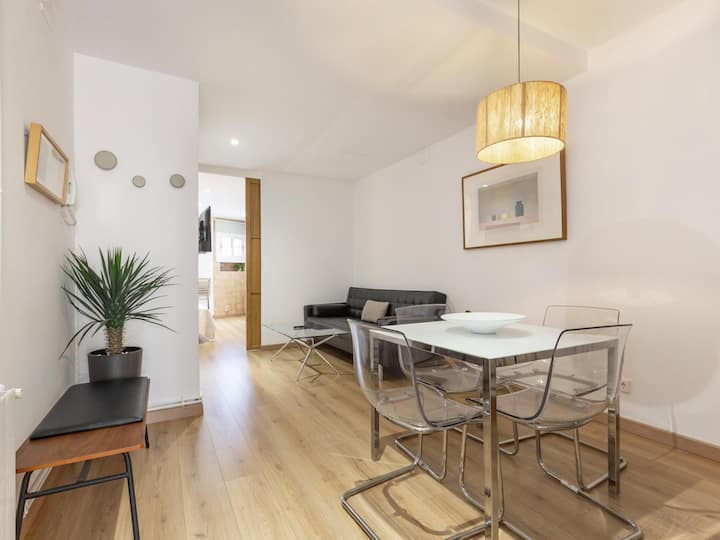 Alos Appartement Gracia 2.1 (Hutb-005624) - Barcelona