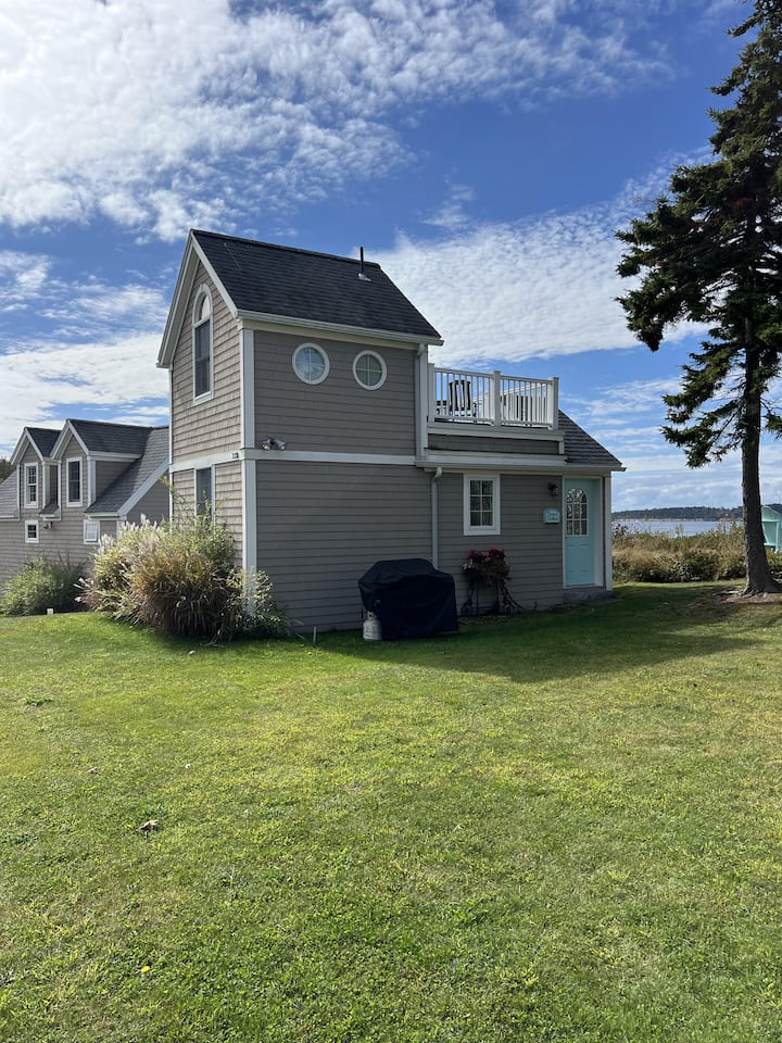 Views Of Mt. Washington From The Rooftop Deck! - Harpswell, ME