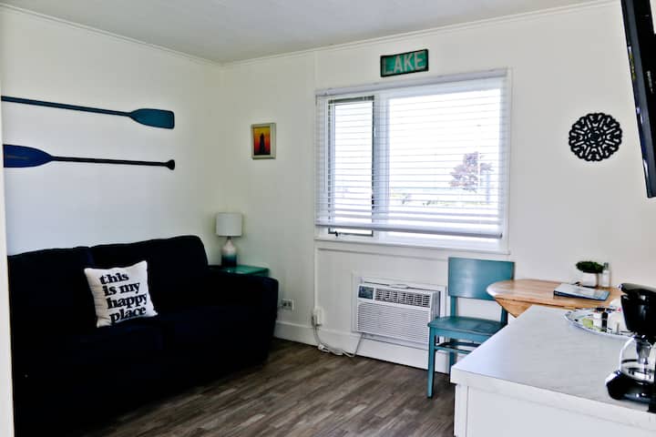 Unit #29, 1 Bedroom, Lakeside, Ludington Beach House - Ludington, MI