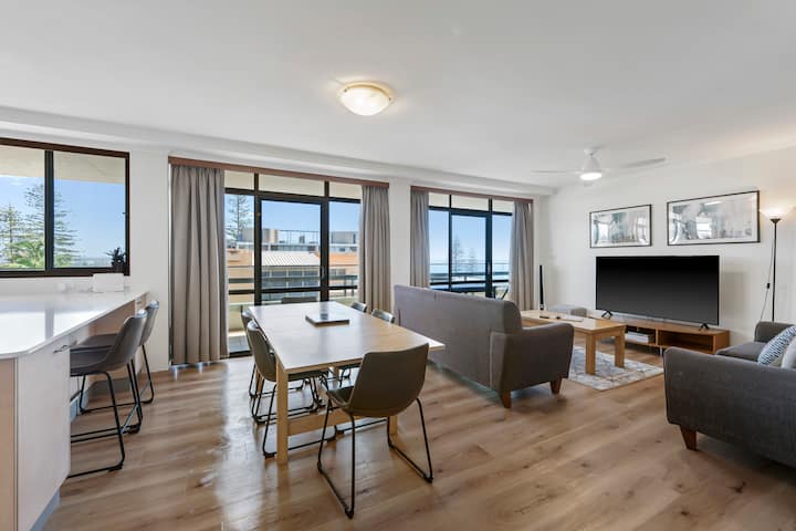 Akuna 14 - Seaside Holidays With The Works - Port Macquarie