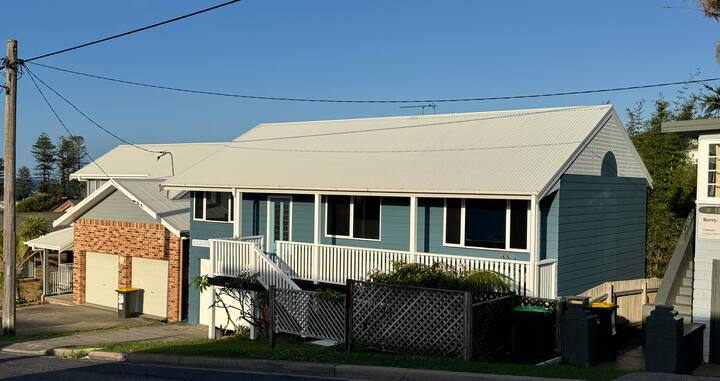 Azzurra, 14 East Street - Crescent Head
