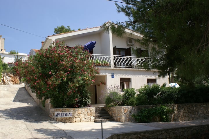 A-1115-b Appartement De Deux Chambres Prés De La - Primošten