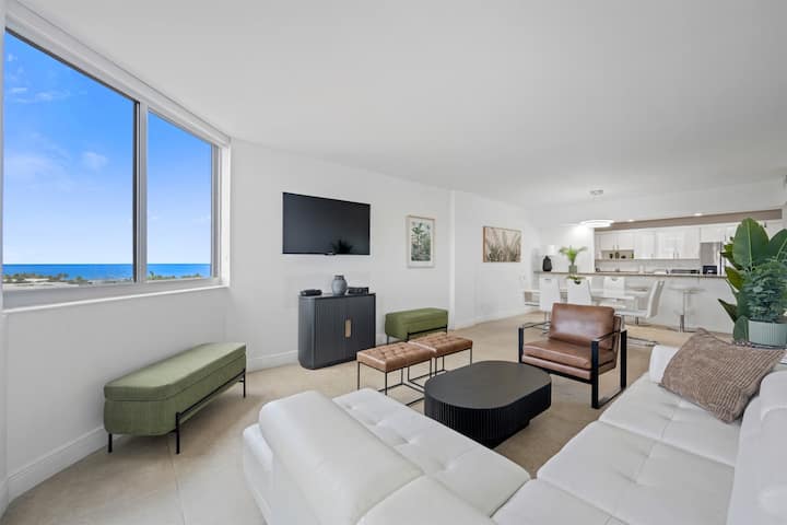Breathtaking Ocean View, Upgraded, Walk To Beach! - Sunny Isles Beach, FL