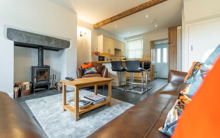 Gingersnap Cottage,  Ambleside, Pet Friendly - Ambleside