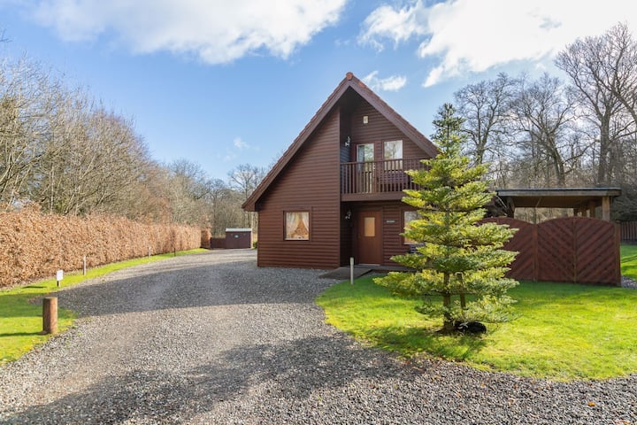 Ben Lomond Lodge  With Private Hot Tub And Sauna - Drymen