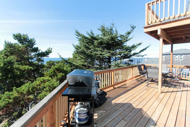 Comfy 2br Duplex With Hot Tub & Easy Beach Access - Newport, OR