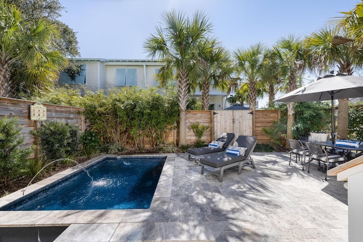 Pool, 2-blocks To Beach, Pet Friendly - Folly Beach, SC
