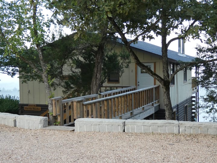 Cedar Ridge #2-white River Views! Eureka Springs - Roaring River State Park, Cassville