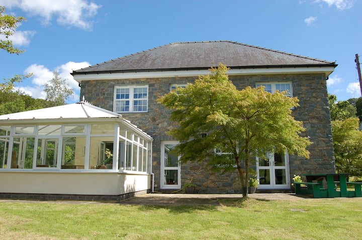 Glan Yr Afon Premium Holiday Home With Hot Tub - North Wales