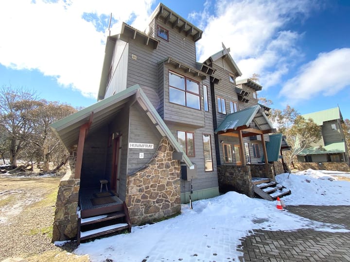 Humffray 3 At Dinner Plain - Dinner Plain