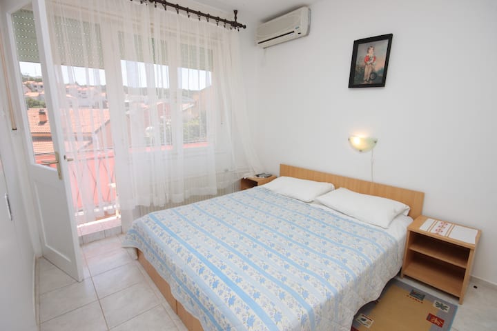 S-2486-c Chambre Avec Le Balcon Mali Losinj, - Mali Lošinj