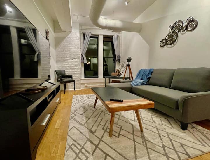 The Cinema - Spacious Loft In The Old Market - 405 - Omaha
