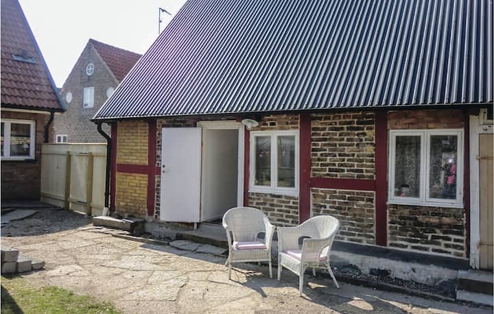 Amazing Apartment In Råå With Kitchen - Helsingborg