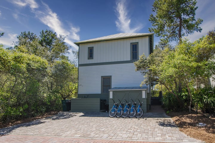 5 Bikes! Short Walk To Beach & Pool! ~ Sea La Vie - Rosemary Beach, FL