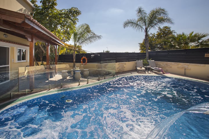 Ayia Napa Tropical Beach Villa - Ayia Napa