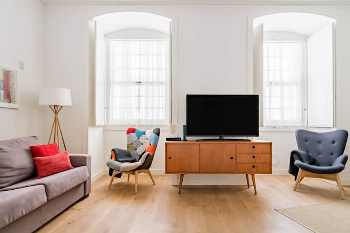 Urban Chic • Time Out Market - Lisbon