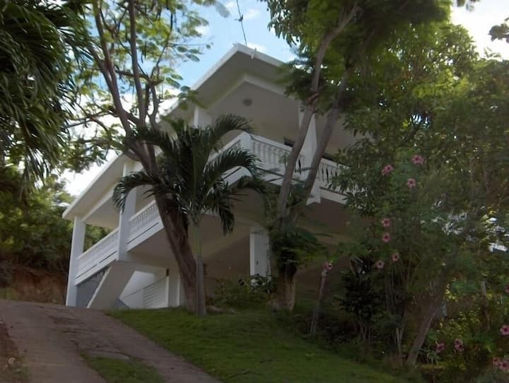 Panoramic Ocean Views And Tropical Breezes - Vieques