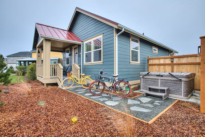 Sea Stars & Stripes Beach Cottage - Oyhut Bay - State of Washington
