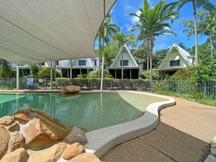 Canopy Chalet 4 - Magnetic Island