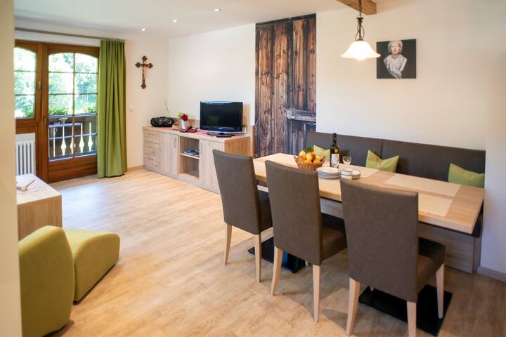 60 M² Ferienwohnung ∙ 2 Schlafzimmer ∙ 4 Gäste - Gengenbach
