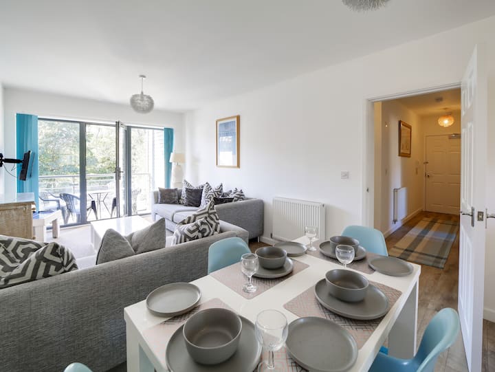 2 Bedroom Apartment With Balcony - Fowey