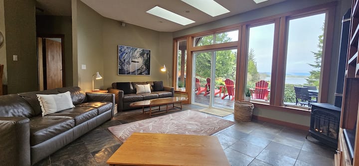 Jensen's Bay Retreat-s. Chesterman-inlet View! - Tofino