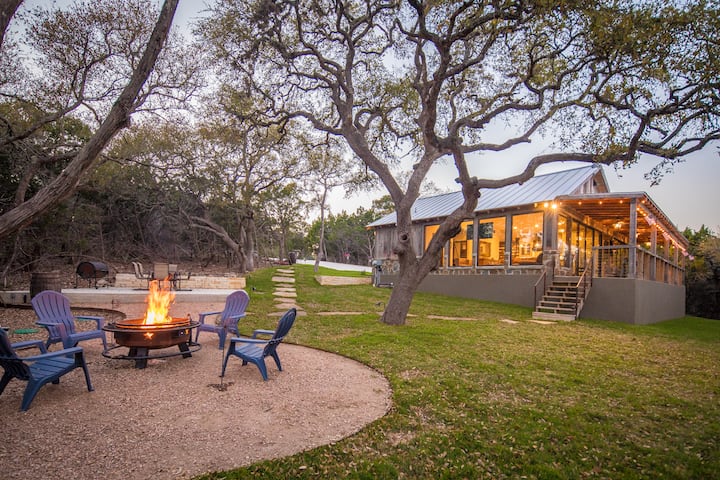 Magnolia Haus At Canyon Lake: Rustic Luxe, 2 Lofts - Canyon Lake, TX