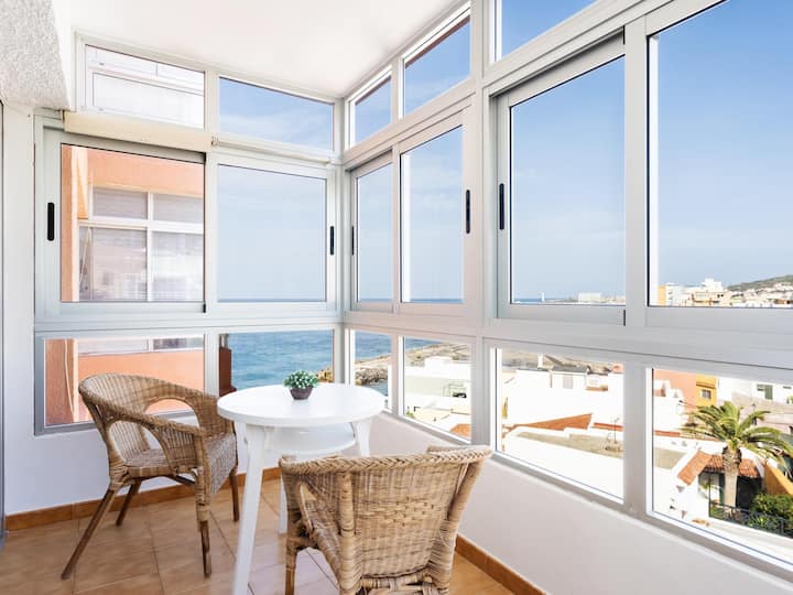 Live Bajamar Luna W/ Balcony & Beach View - テネリフェ島