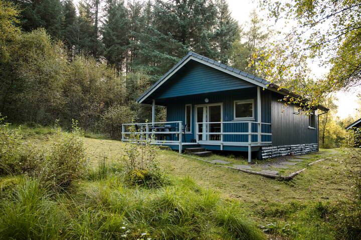 Otter With Mountain View And Enclosed Decking - Tyndrum