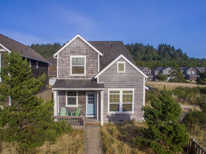Shoreham Cottage - Pacific City, OR