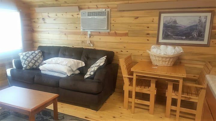Luxury Cabin 23 - Sturgis, SD