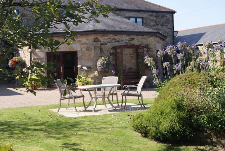 *The Roundhouse*  Just For 2, Close To The Coast. - St Agnes