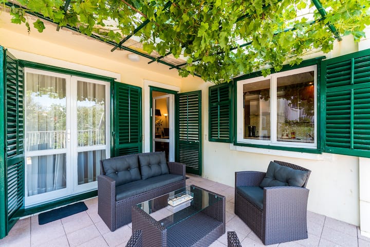Apartment Valonija - Two Bedroom Apartment With Terrace And Garden View - Dubrovnik