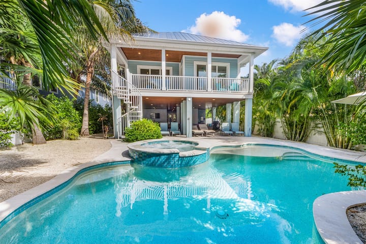 4 Beds 4.5 Bath With Pool 3 Blocks To Beach - Anna Maria Island, FL