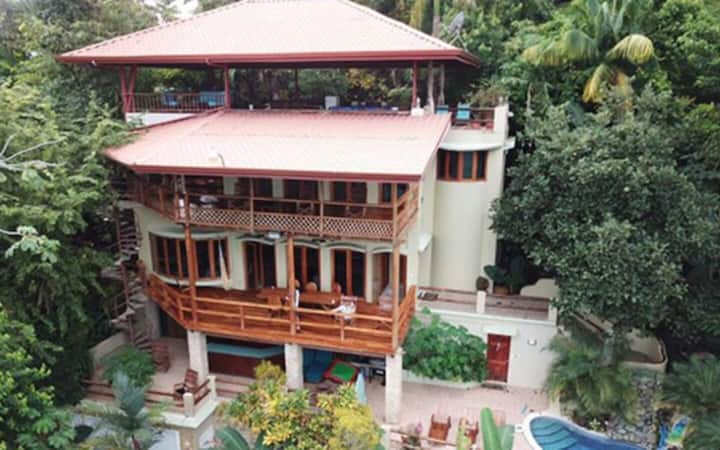 Casa Pura Paz - Punta Arenas, Costa Rica