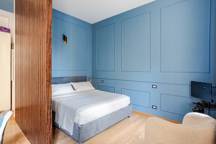 The Bright Spot For Your Experience - Milan