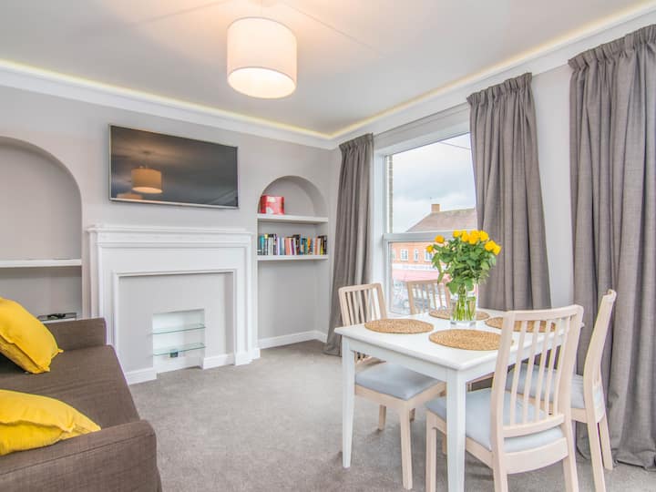 Fab Apartment - Close To University - Sleeps Six - Loughborough