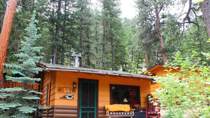 The Black Bear Cabin @ Pine Haven Resort - Estes Park, CO