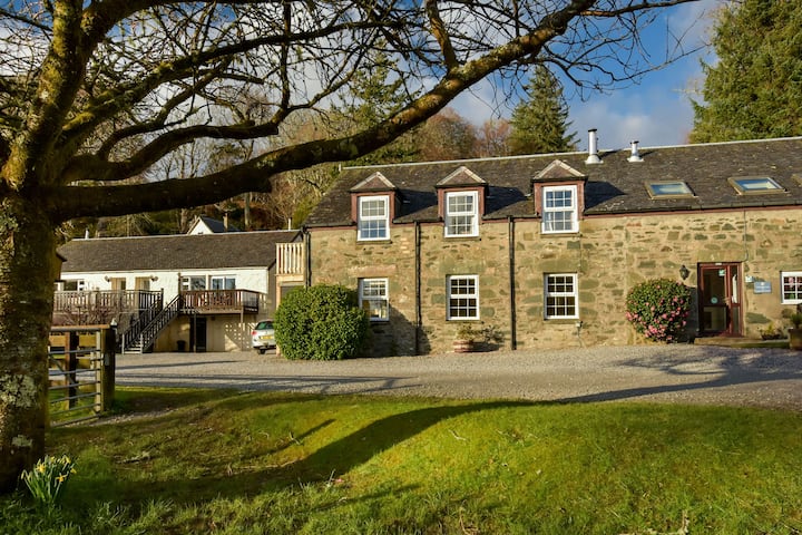 Lower Cooperage | Garden Apartment With Views - Isle of Mull