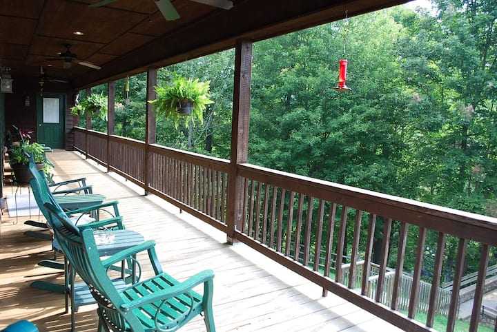 Country Elegance-5bedroom, River Access, Dogs Ok - Mouth of Wilson, VA