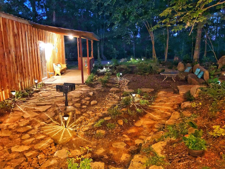 Spacious Cottage: King Suite, Dog Ok, Ten To Town - Monterey, TN