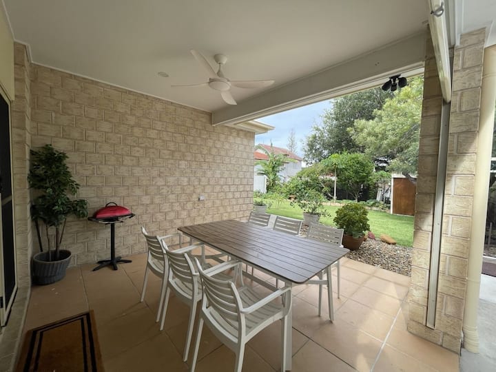 Oxley House - Redcliffe