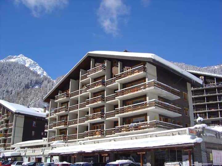 Lona E 215 - Grimentz